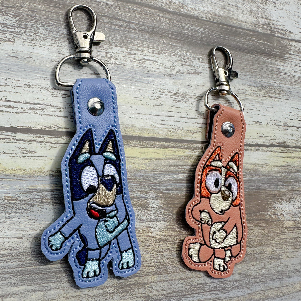 Bluey and Bingo Dancing (pick one or both) keychains – PickledStitches